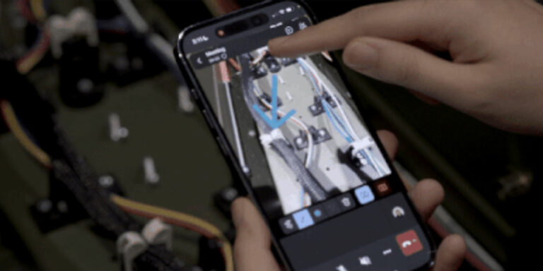 Microsoft Teams Introduces Frontline AR Tools for iOS, Android ...